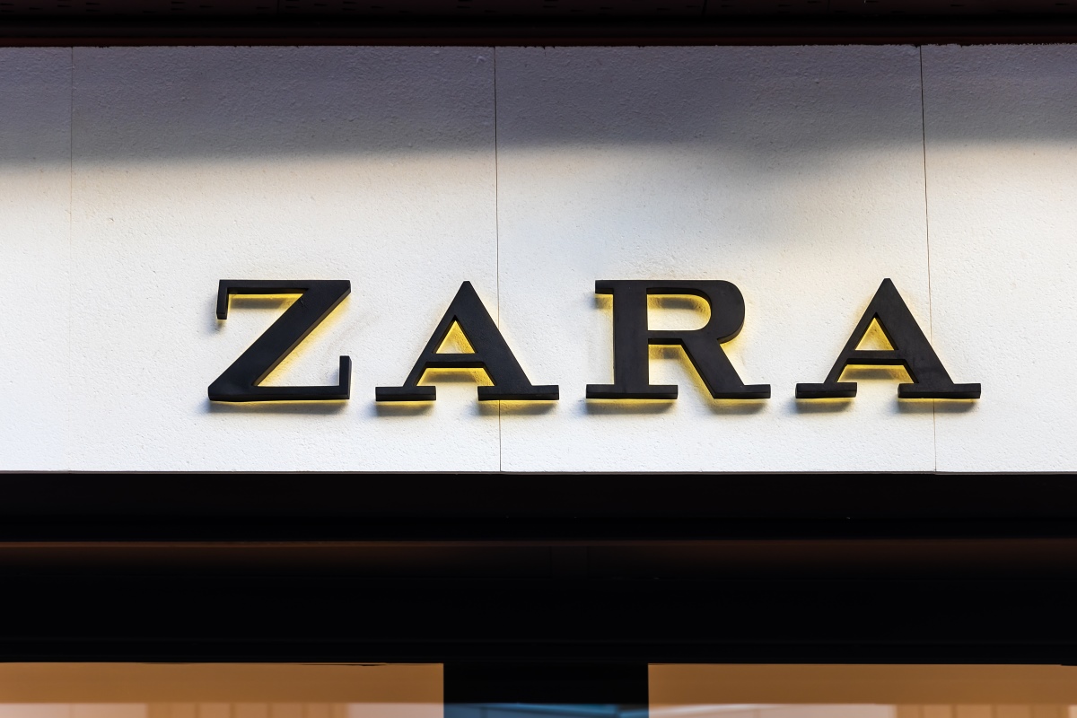 Певица Зара регистрирует бренд одежды и косметики Zara