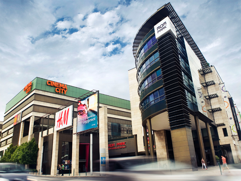 AEW Europe продала свое портфолио объектов в Венгрии